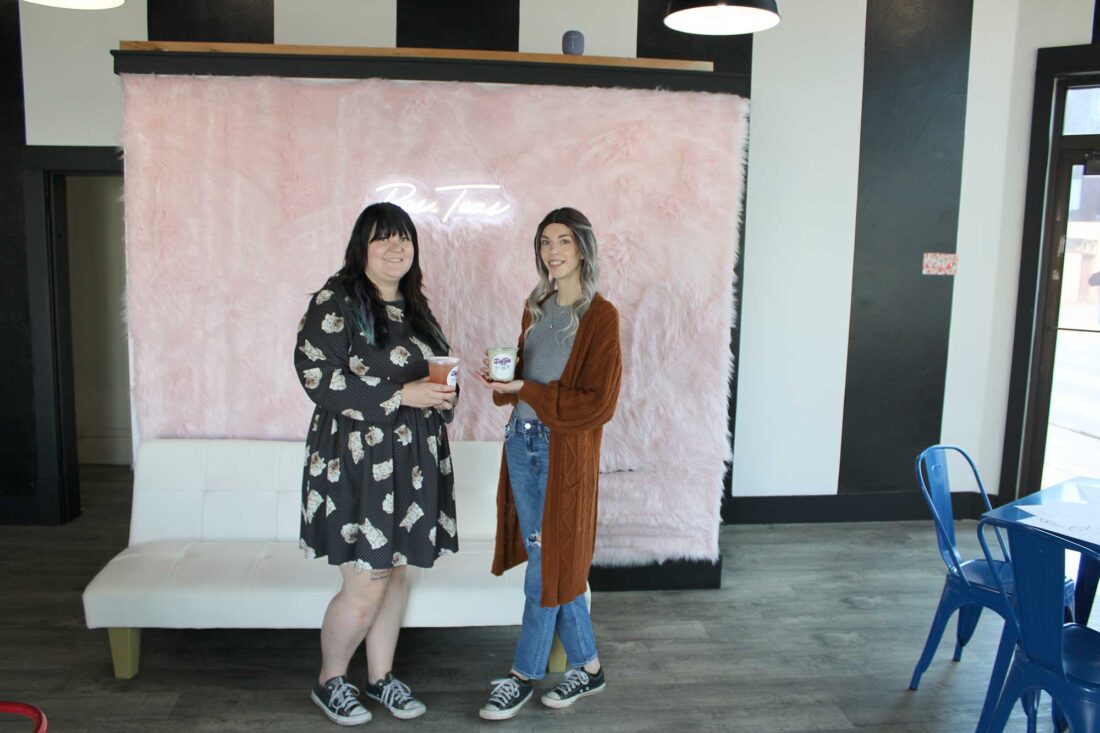 Best friends open Bes.Teas Tea Stand in downtown IM | News, Sports ...